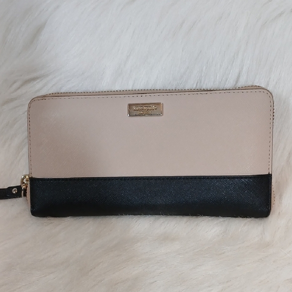 kate spade | Bags | Kate Spade Laurel Way Black And Cream Wallet | Poshmark